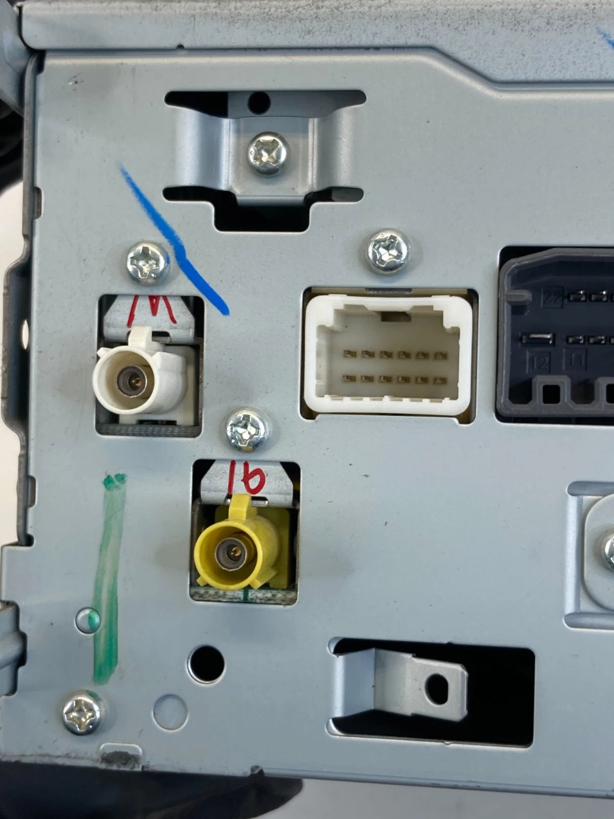 12-14 DODGE GRAND CARAVAN RADIO AM/FM CD PLAYER NAVIGATION DISPLAY TOU ...