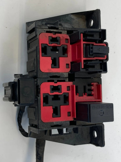 2004-2008 FORD F-150 5.4L ENGINE COMPARTMENT RELAY BLOCK JUNCTION BOX ...